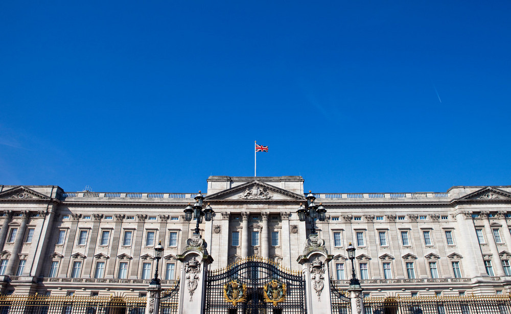 How The British Monarchy Influenced Architecture | Maidenhead Planning ...